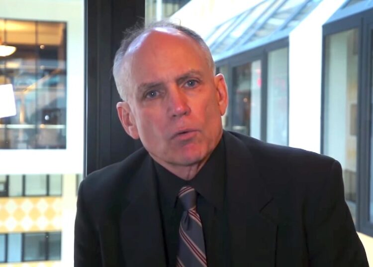 Stephen Bassett: «What is supposed to happen is for the Senate Select ...